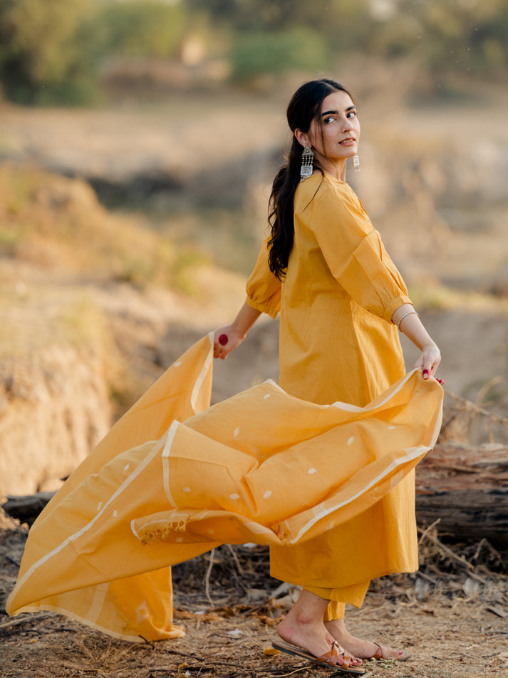 Mustard Kurta Set with jaamdani Dupatta – Silai Studio